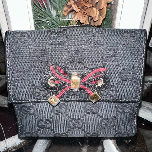 Gucci | Bags | Authentic Gucci Bow Snap Wallet | Poshmark